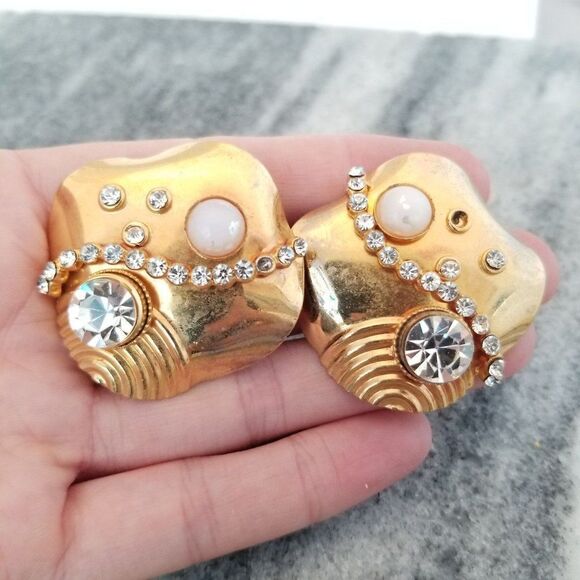 Vintage | Jewelry | Vintagefunky Rhinestone And Gold Tone Clip On ...